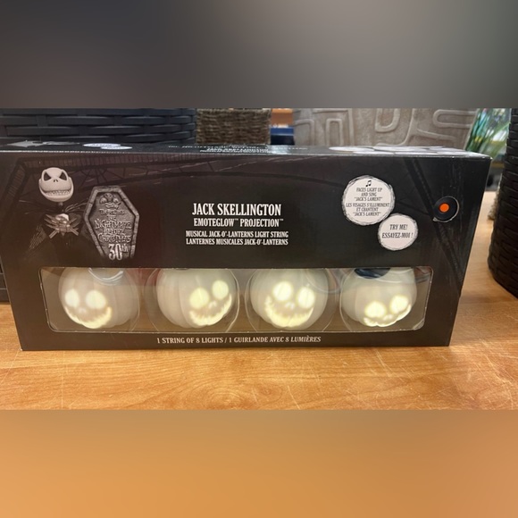 Disney | Holiday | Jack Skellington Emoteglow Projection Musical Light ...
